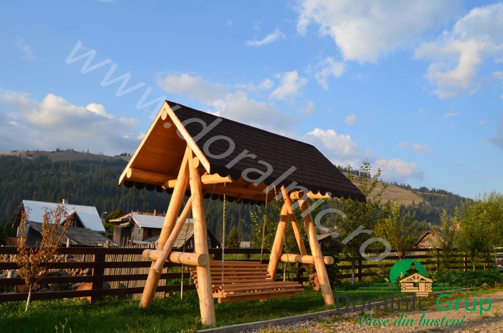 LEAGANE DIN LEMN Case din busteni - Cabane din lemn